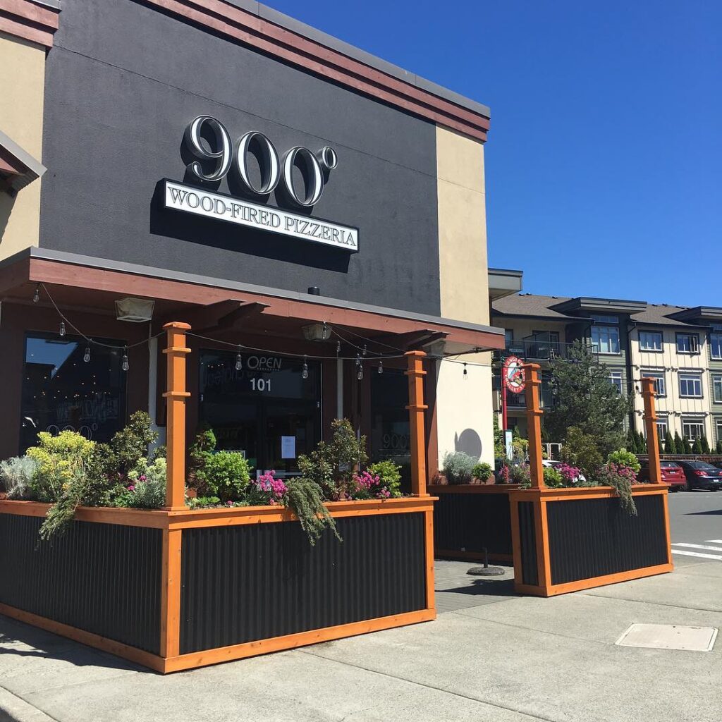 900 Degrees Wood-Fired Pizzeria